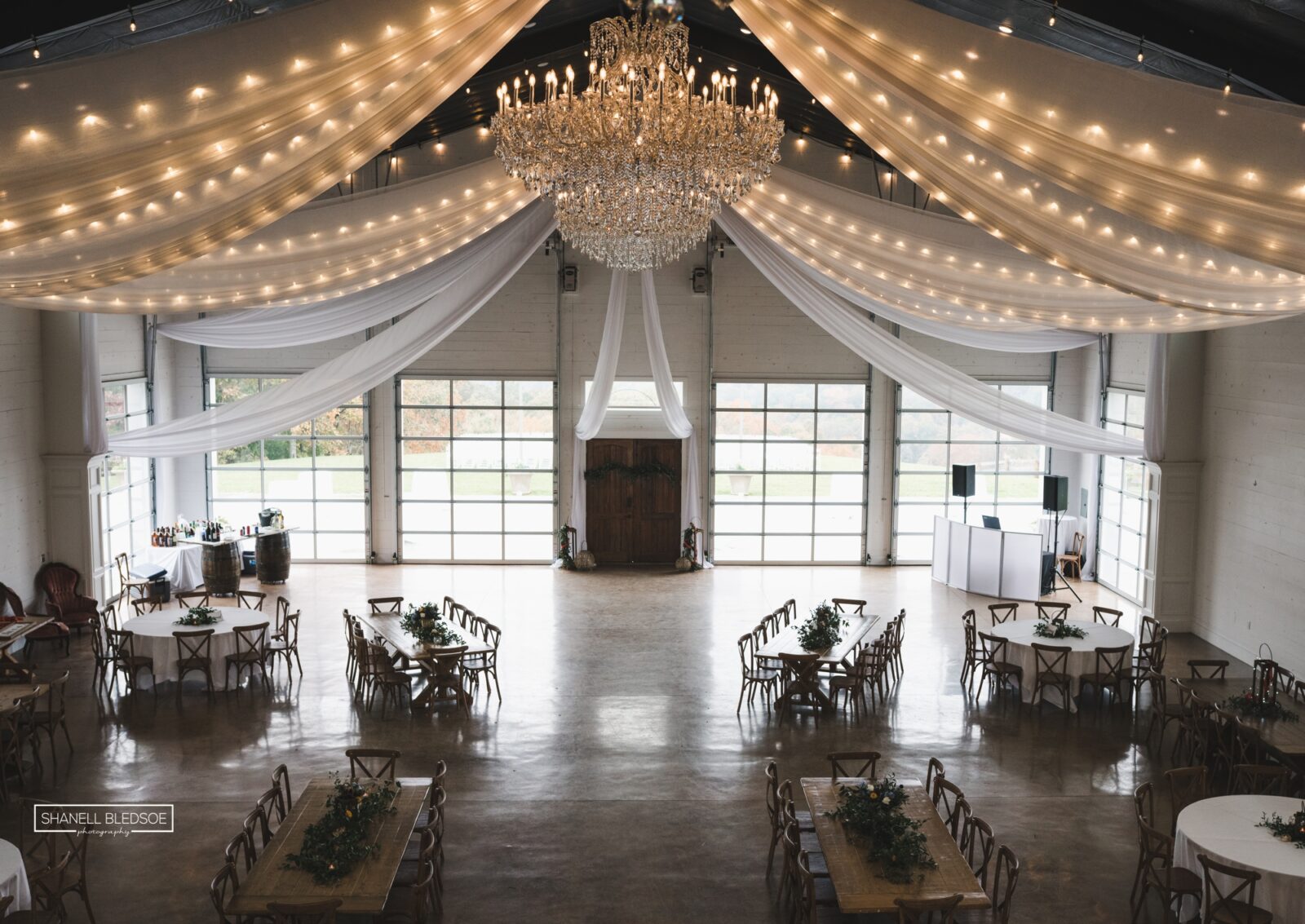 Wedding at Howe Farms Pavilion - Shanell Bledsoe Photography