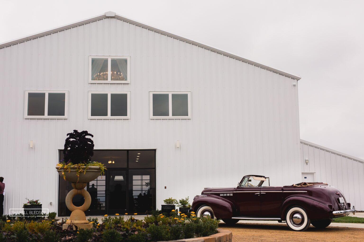 Wedding at Howe Farms Pavilion - Shanell Bledsoe Photography